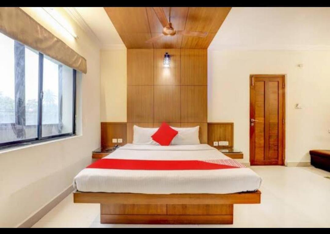 HOTEL MALABAR PLAZA | ⋆⋆ | CHENNAI, INDIA | SEASON DEALS FROM $24
